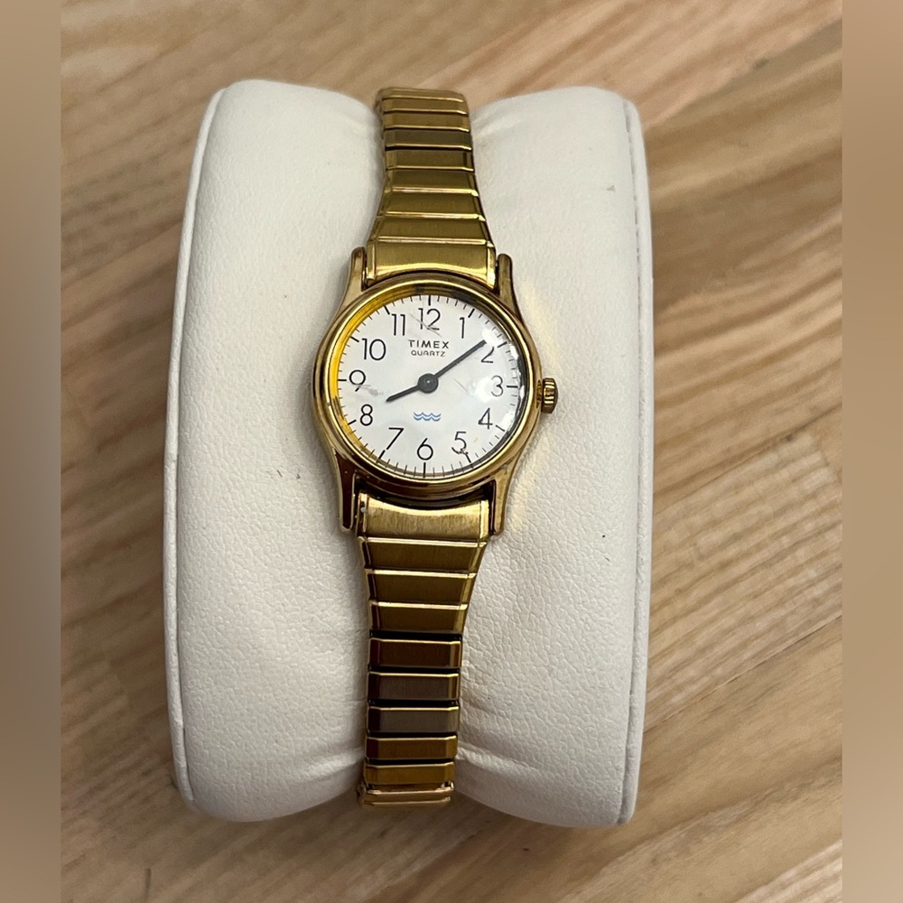 Timex Ladies Watch Vintage Yellow Gold Tone Stretch B… - Gem